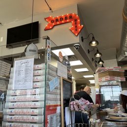 Pizza Barn Yonkers, NY 10704 | Explore Menu, Customer Reviews & Location